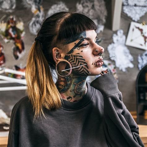 На изображении может находиться: один или несколько человек | Tatoo ...