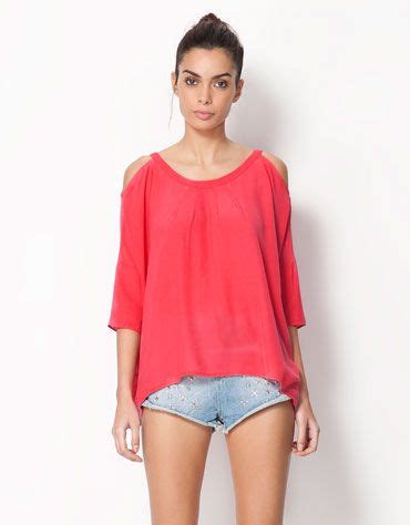 Bershka Korea, South - Bershka split detail blouse | Shopping outfit ...