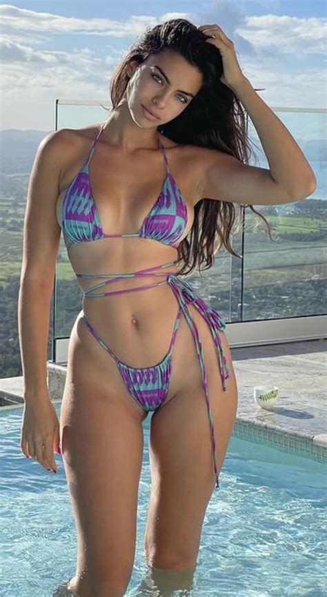 Pin en SEXY SWIMSUITS
