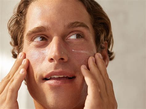 NIVEA MEN LUMINOUS630