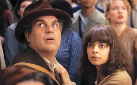 Сериал Весь невидимый нам свет (2023) Netflix - дата выхода серий ...
