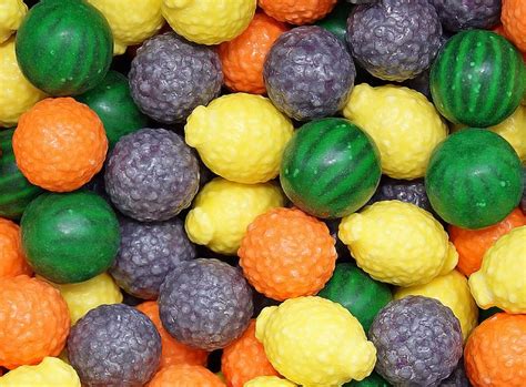Bubblegum Fancy Fruit 25 mm gumballs by company Concord Confections in ...