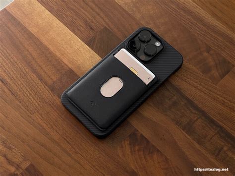 PITAKA MagEZ Card Sleeve 3 レビュー。MagSafe対応カードケース。高級感があってかっこいい。 | Tezlog