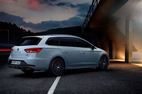 Seat Leon ST Cupra (2016-2017) - фото, цена, характеристики нового Сеат ...