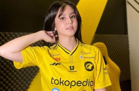 Profil dan Biodata Anisa Basyir, Brand Ambassador Baru ONIC Esports | Brand ambassador ...