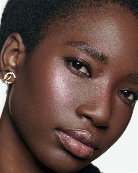 BAUME ESSENTIEL Multi-use glow stick Dragée | CHANEL