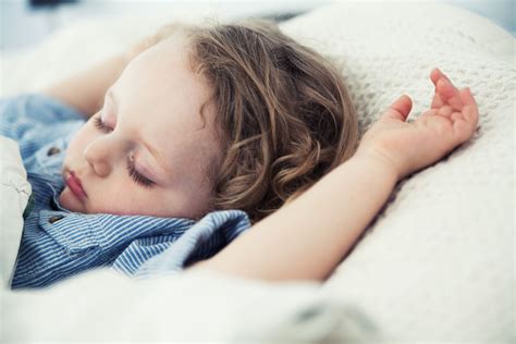 How Much Sleep Do 2-Year-Old Toddlers Need?
