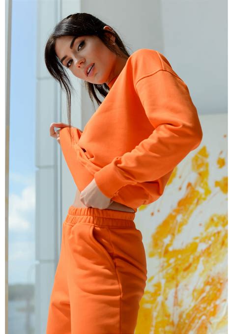 Женский спортивный костюм ONIOS Loungewear Tracksuit без капюшона Оранжевый