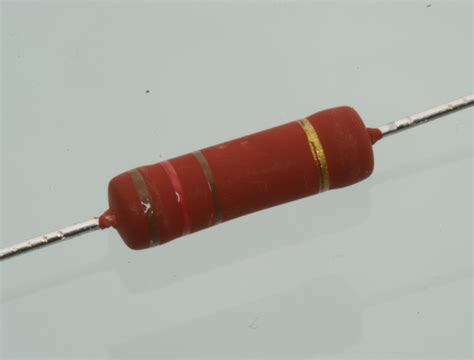 Modstand 120 Ohm 3 W ± 5 % | Elektronik Lavpris Aps
