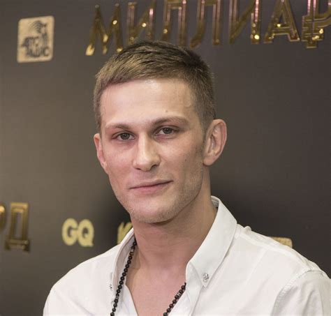 Павел Чинарев: биография актера, личная жизнь, жена Алена Бондарчук ...