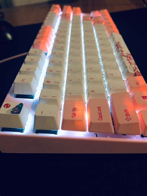 [photos] Varmilo VA87M Sakura TKL : MechanicalKeyboards