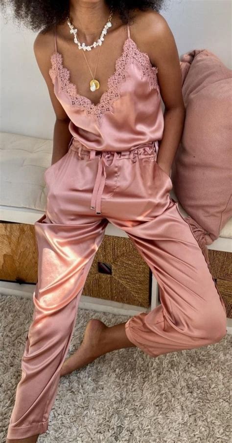 Pin di Helen su бельё | Intimo donna, Pigiama, Vestiti