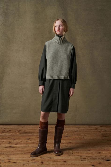 Pin by Marta on Maglieria | Sweaters, Grey sweater, Denim editorial