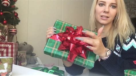 Упаковываем подарок - Большой бант 🎁 - YouTube