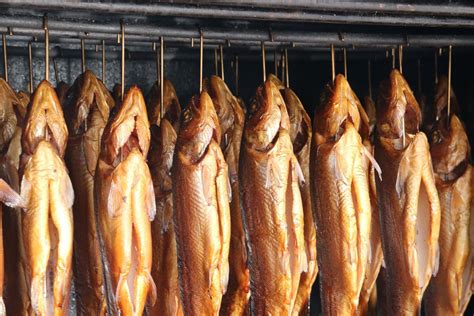 Рыба и морепродукты оптом на Калининской базе