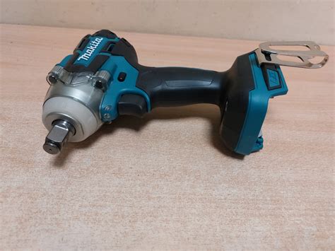 Akulöökmutrikeeraja Makita DTW285Z, 18V - Tools24