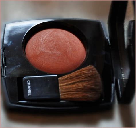 Румяна Chanel Joues Contraste Powder Blush #15 Orchid Rose | Отзывы ...