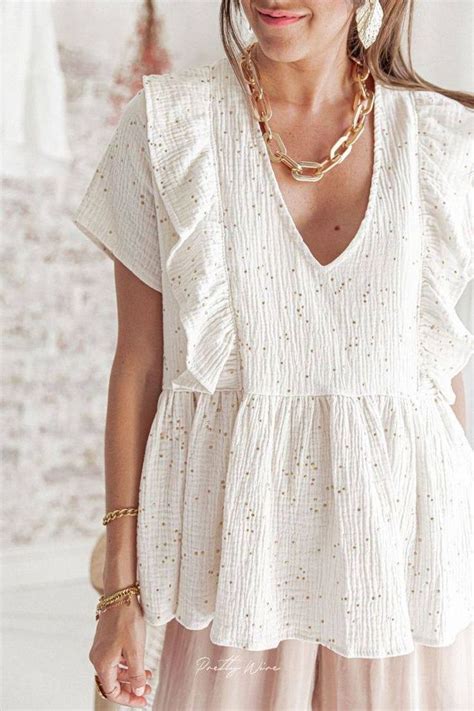 Pin by Наталья on Блузи | Muslin dress, Linen summer outfits, Blouses ...
