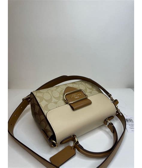 COACH Бежевая кожаная сумка через плечо для женщин – купить в интернет ...