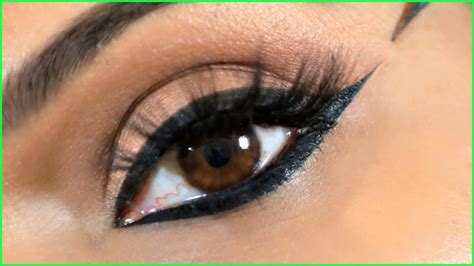 Simple Eye Makeup With Eyeliner And Kajal | Saubhaya Makeup