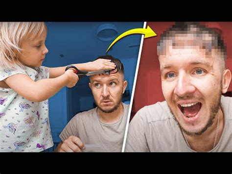 ВАСЬКА МЕНЯ ПОДСТРИГЛА! ЭТО УЖАС 😂 - YouTube
