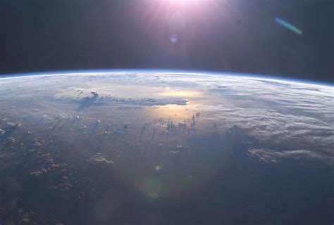 Earth Horizon - Nature & Environment Pictures, Photos, Images & Information