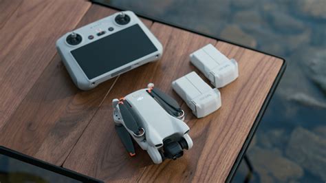 DJI Mini 3 Fly More Combo (avec DJI RC)
