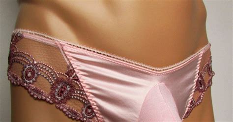Сатиновые трусики стринг для Sissy