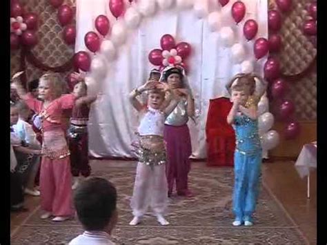 Восточный танец со змеей - YouTube
