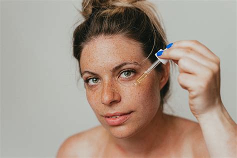 Geheimtipp bei trockener Haut: Das beste Serum für einen strahlenden ...