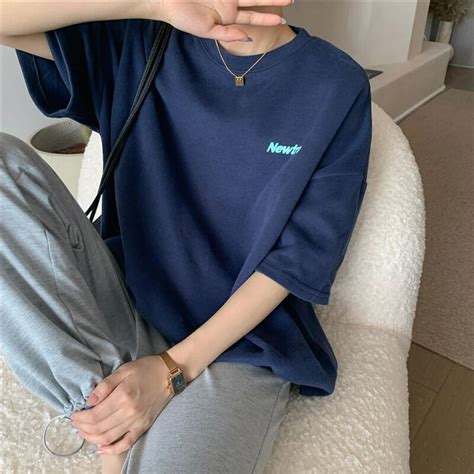 Newtro Tee - Cosmique Studio