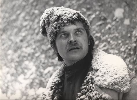 Белая птица с черной отметиной (1970) – описание, кадры, трейлер | kino ...