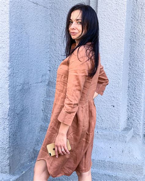 Платье-Рубашка из льна в цвете кэмэл😍 | Wrap dress, Fashion, Dress