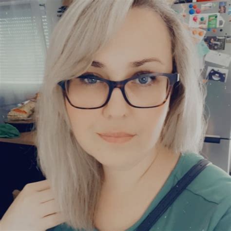 Французская штучка (@poesie_de_vie) • Threads, Say more