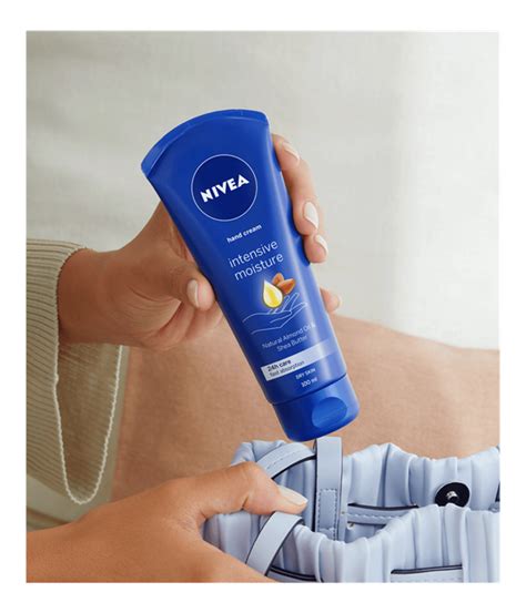 NIVEA крем за ръце Intensive Care