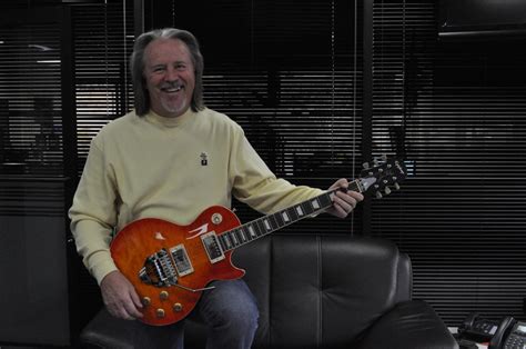 Floyd Rose gets ready to ship retrofit FRX tremolo system for Gibson ...