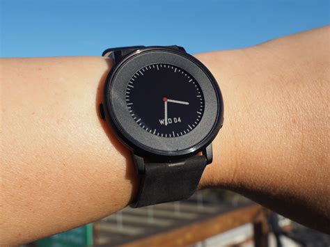 Pebble Time Round review: A prettier design comes with tradeoffs | Engadget