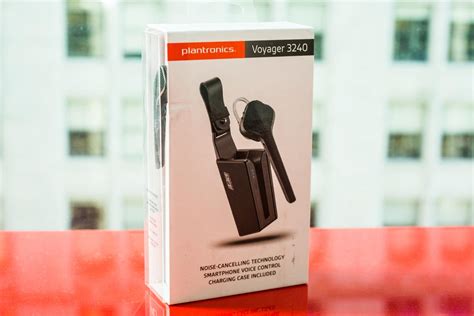 Plantronics Voyager 3200 Series - CNET