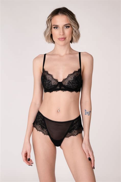 Бюстгальтер черный ROSE&PETAL LINGERIE LYON - parishop.ru