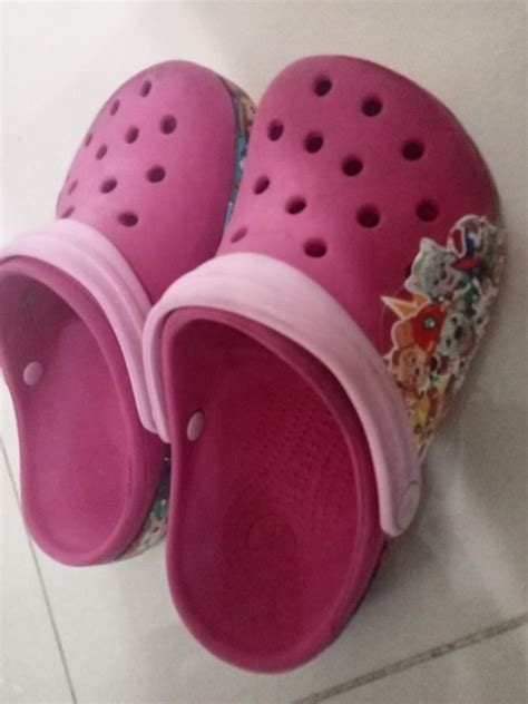Cross shoes, Babies & Kids, Babies & Kids Fashion on Carousell