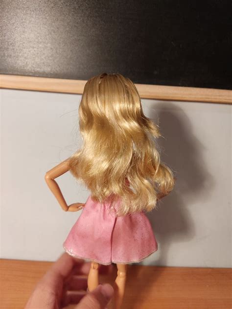 Muñeca Barbie Fashionista 2010 de Mattel de segunda mano por 12 EUR en ...