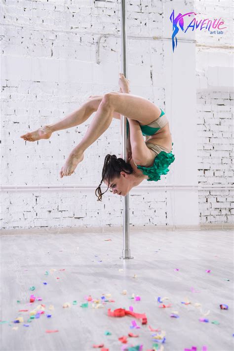 Записаться на спортивный пол дэнс (Pole Sport) в Москве. Пол дэнс спорт ...