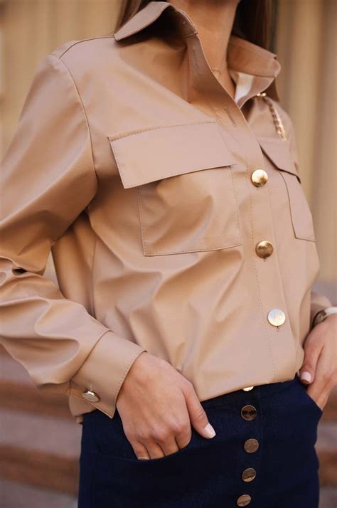 Тренд весны – бежевая рубашка из экокожи / Sweet spring trend – beige ...