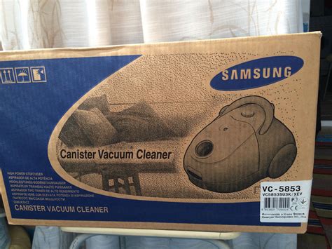 Пылесос Samsung VC-5853 nou - 1000 lei.