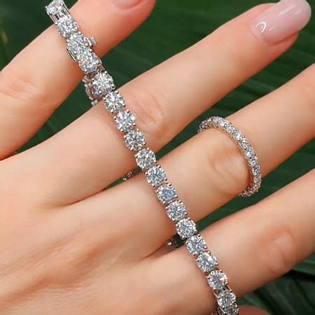 Ювелирные украшения, созданные в IQ Diamonds Ателье