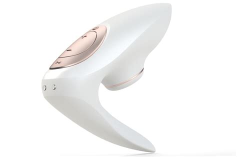 Satisfyer Pro 4 Couples Review: A Couples' Vibrator With Suction?