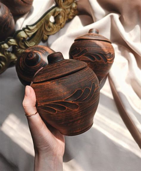 Горшок из красной глины для запекания | Clay ceramics, Ceramics ...