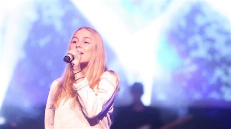 TK17: Missing (live) - YouTube