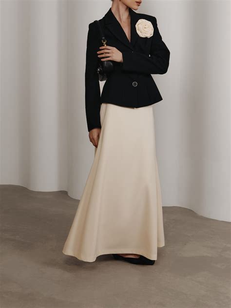 Расклешенная юбка макси из атласа :: LICHI - Online fashion store