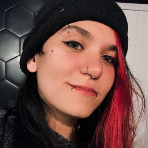 𝐒𝐭𝐞𝐩𝐡𝐚𝐧𝐢𝐞 𝐒𝐜𝐡𝐮𝐯𝐞𝐢𝐳𝐞𝐫 (@veizer_tattoo) on Threads